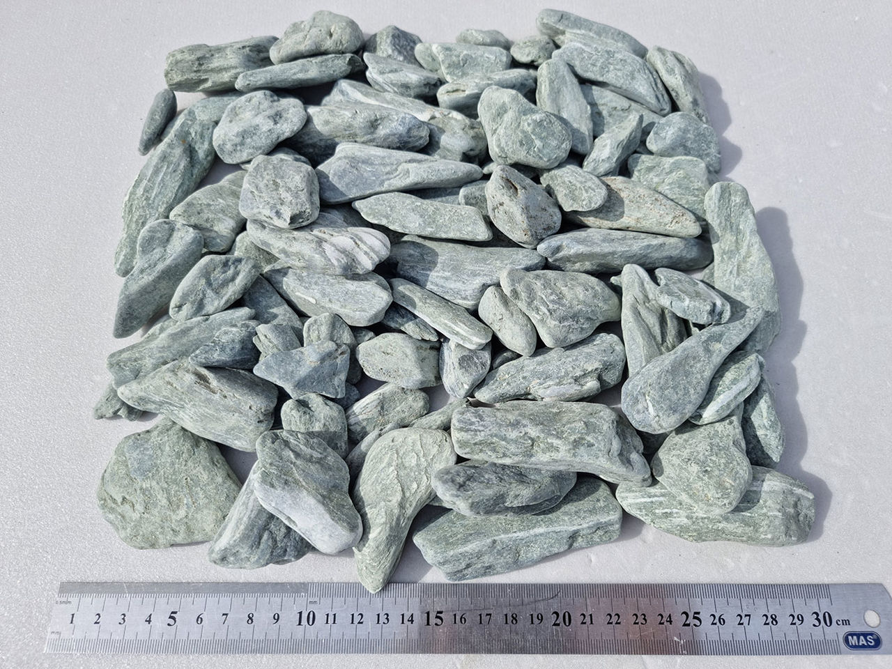 Натуральный мрамор, гранит, сланец для наружного декора