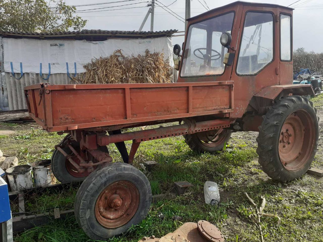 Tractor T16