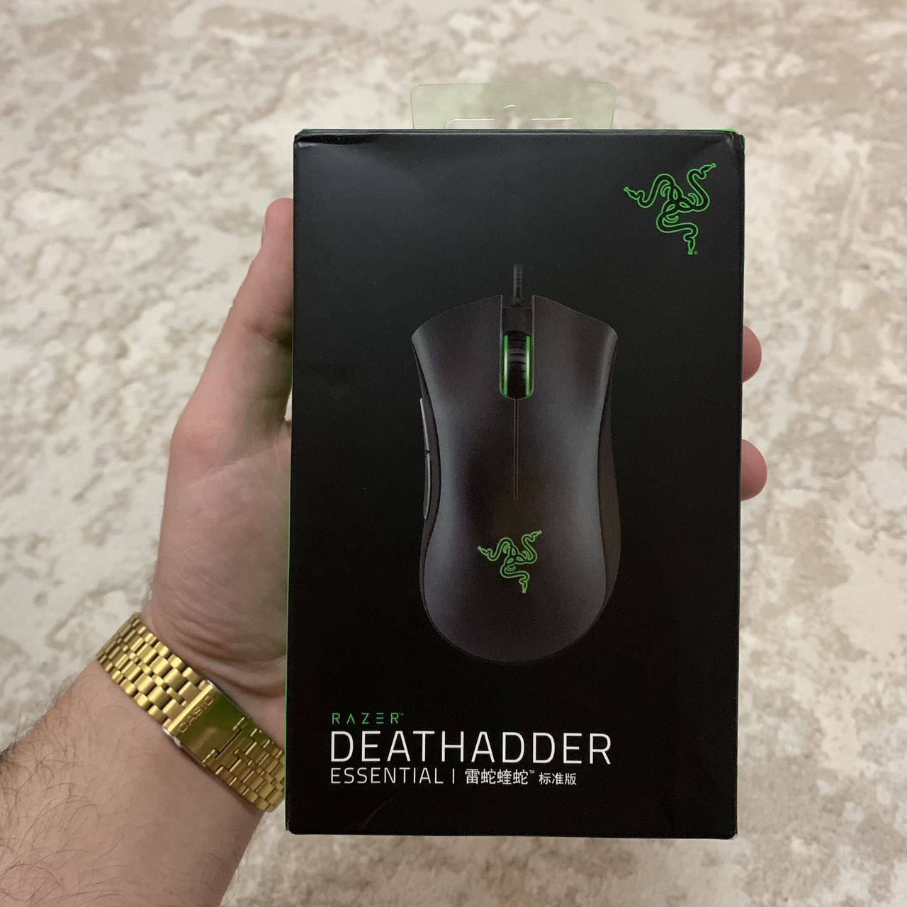 Razer DeathAdder Esential / Logitech G102 / MotoSpeed V40 / Logitech ...