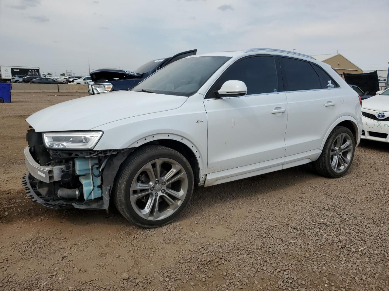 Audi Q3 2016 г. с пробегом 113944 км, Бензин, 12300