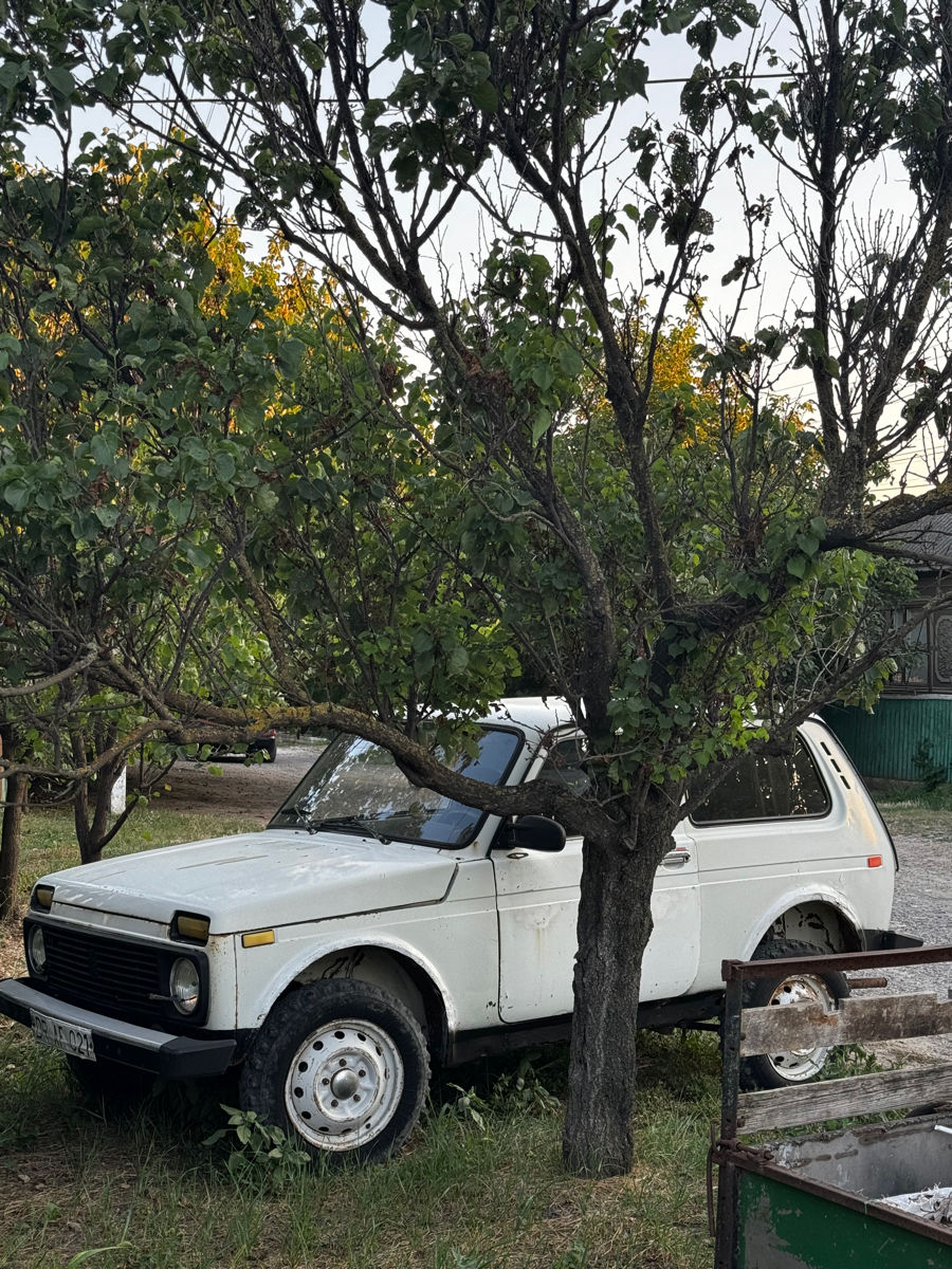 Lada / ВАЗ 2121 (4x4) an. 1989 cu rulaj 200000 km, Benzină, 950