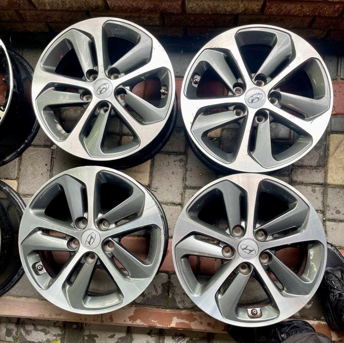 5x114.3 , R16 Original Hyundai