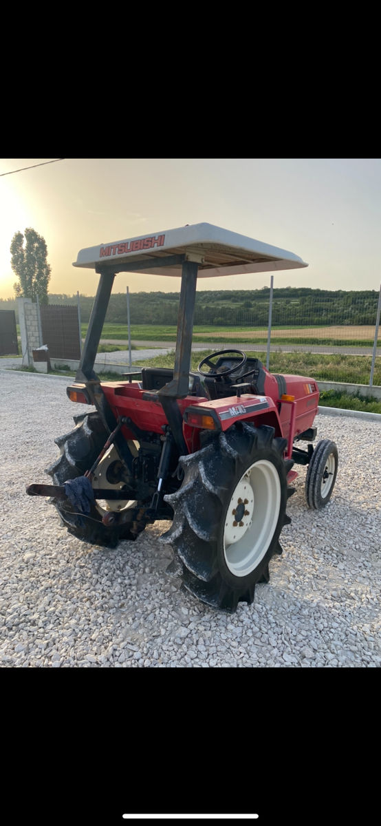 Tractor japonez mitsubishi mt25