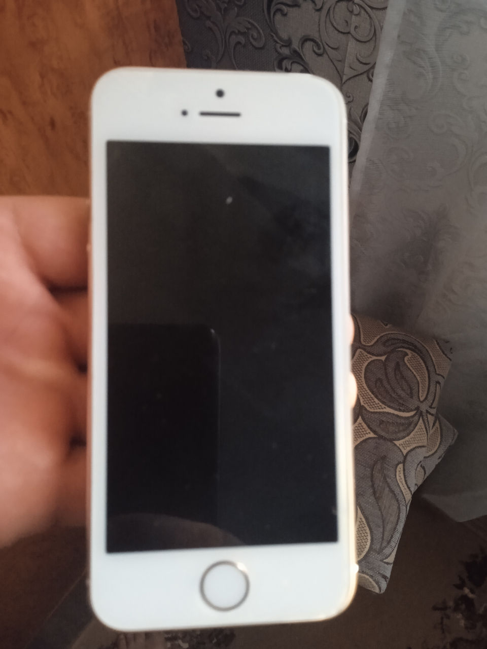 Se vinde telefon aifon 5