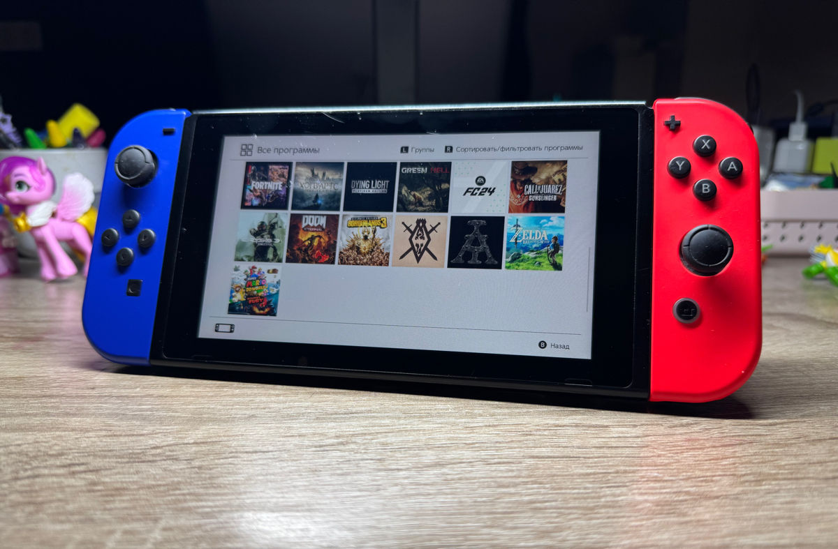 Nintendo Switch - 3950 lei + jocuri