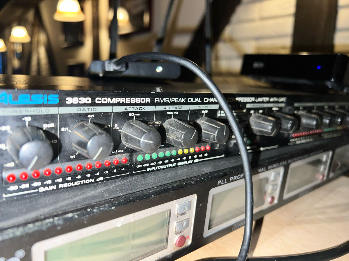 Compressor limiter gate Alesis 3630