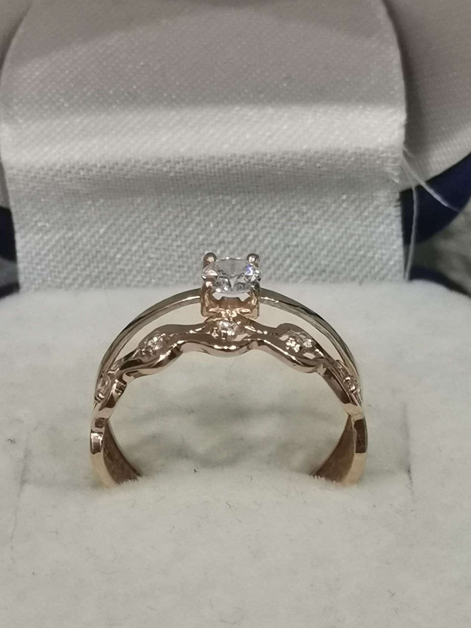 Женское золотое кольцо 585 пробы.Inel din aur 585