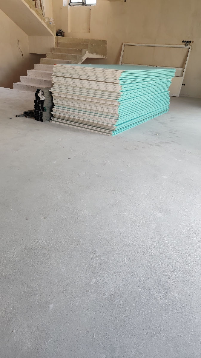 Hamali la ora și de etaj