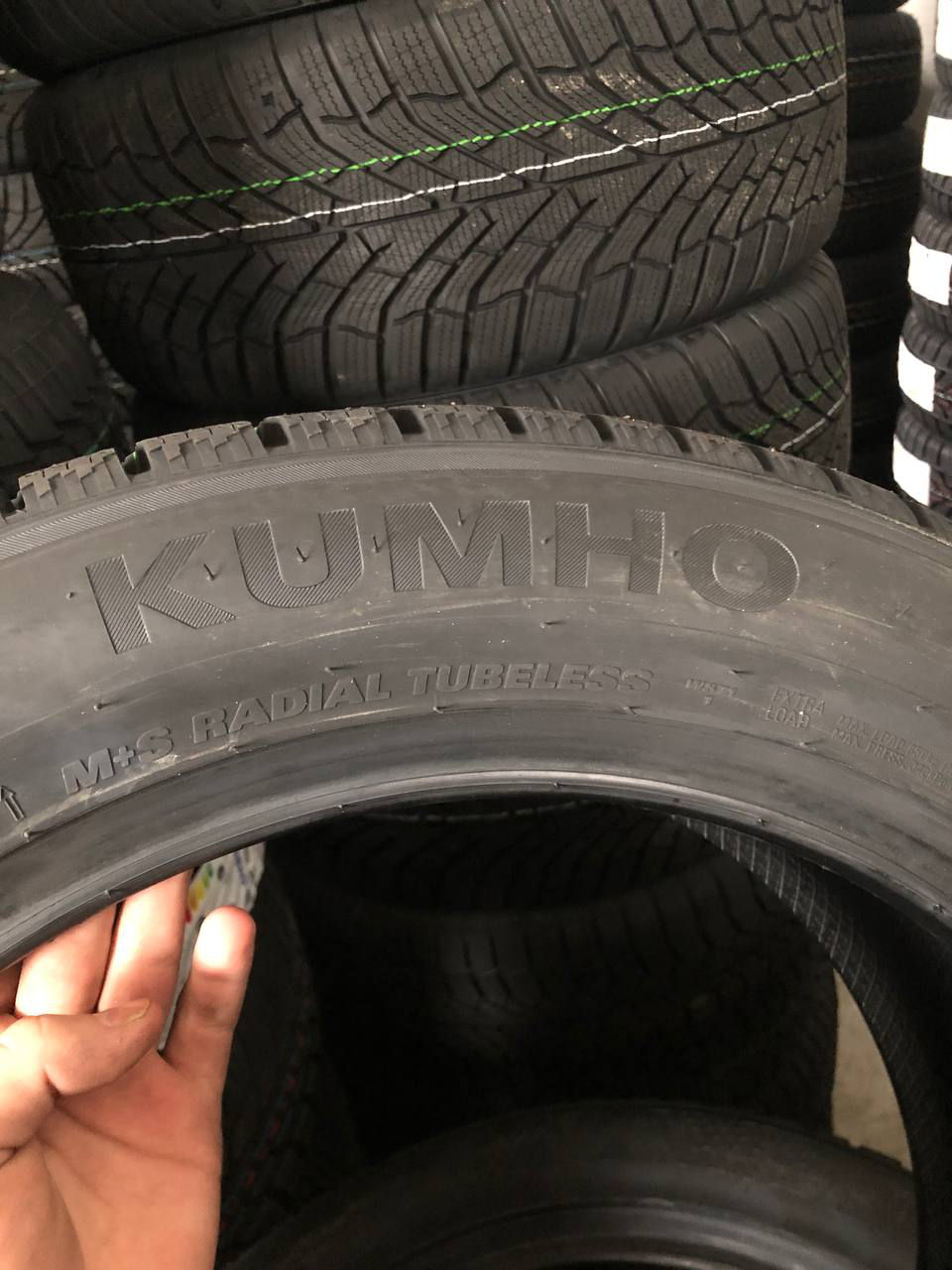 Шины Зимние KUMHO 225/55R18