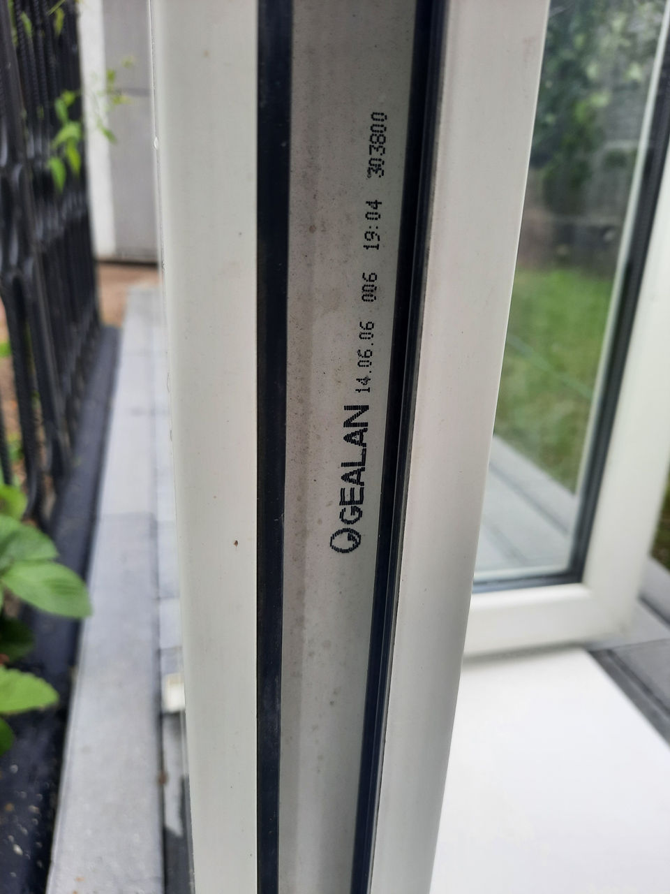 Vînd geamuri PVC Botanica.