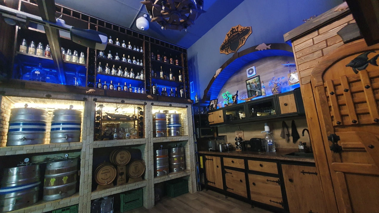 Spre vânzare garaj+beci