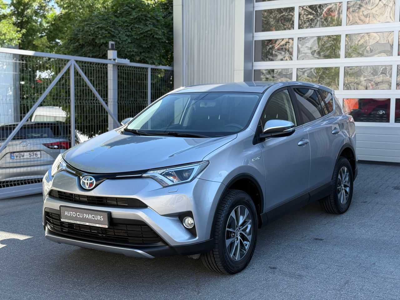 Toyota Rav 4 2018 г. с пробегом 96892 км, Гибрид, 20850