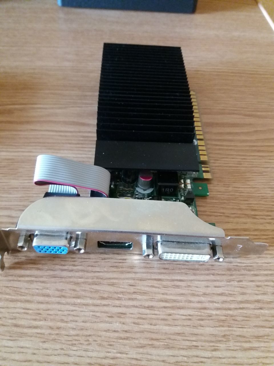 Видеокарты, Nvidia, Radeon, NX 8600, GF 210, GF 9800, GT 620 2 GB VGA ...