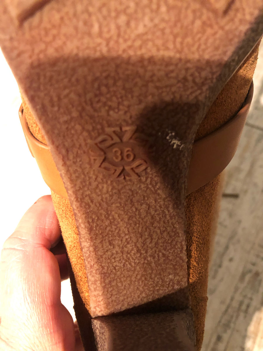 Женская обувь