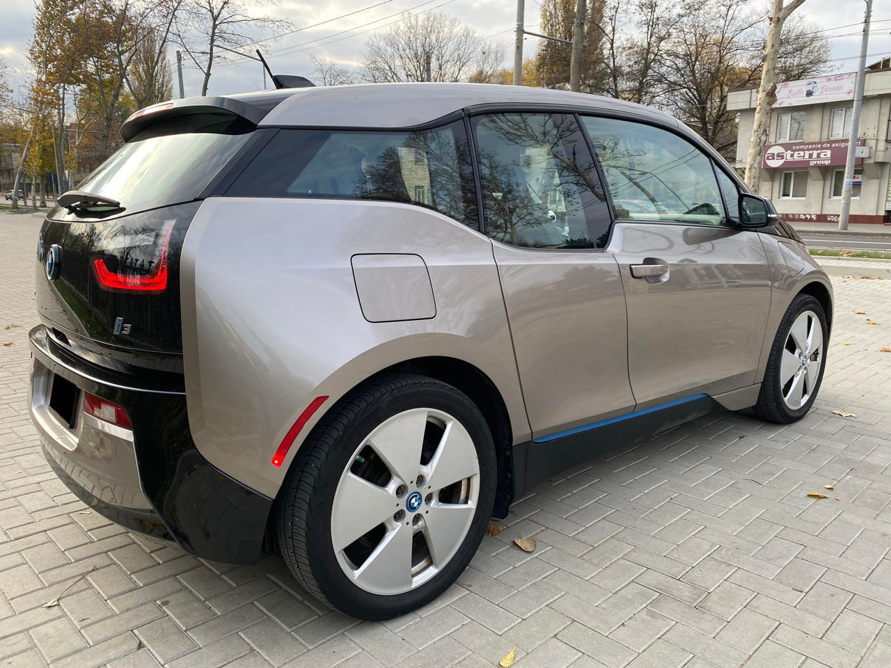 BMW i3