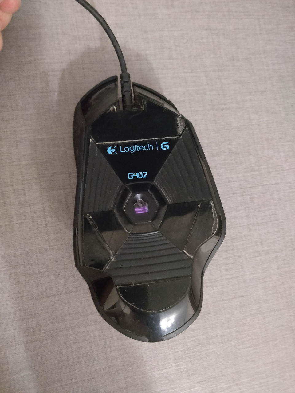 Logitech G402