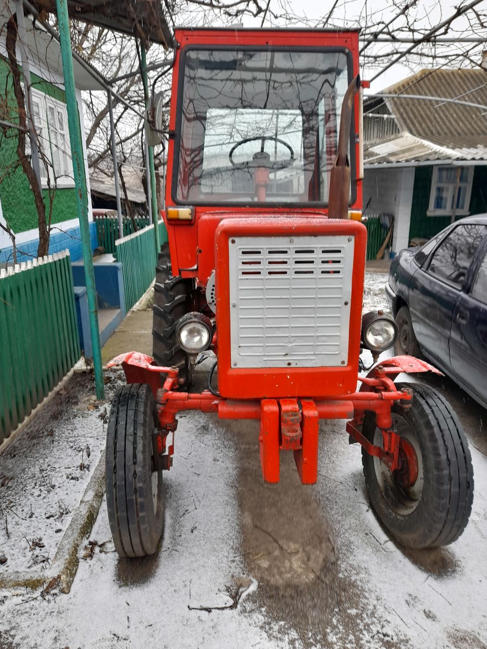 Tractor T25
