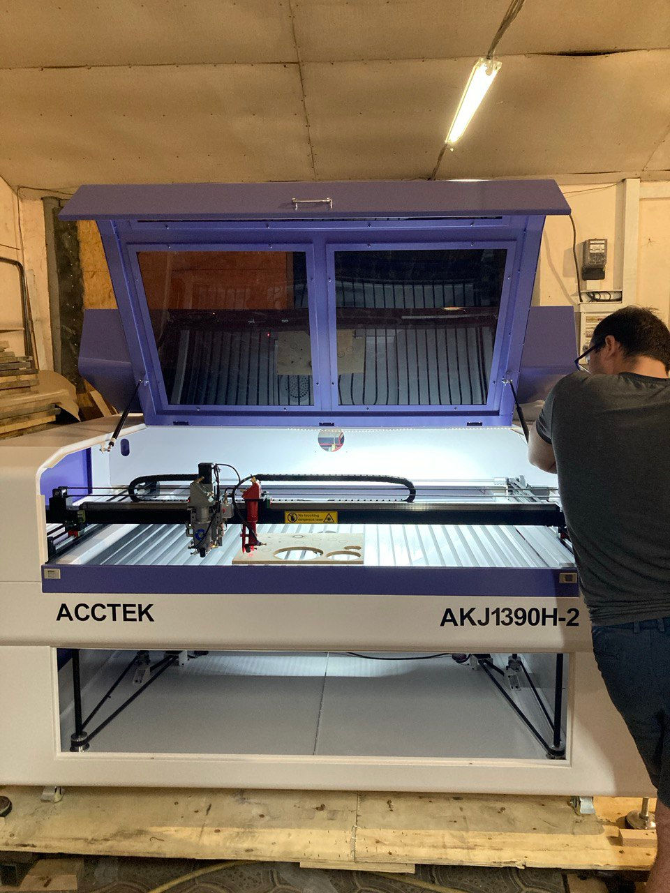 Laser Acctek AKJ1390H-2 500w+80W