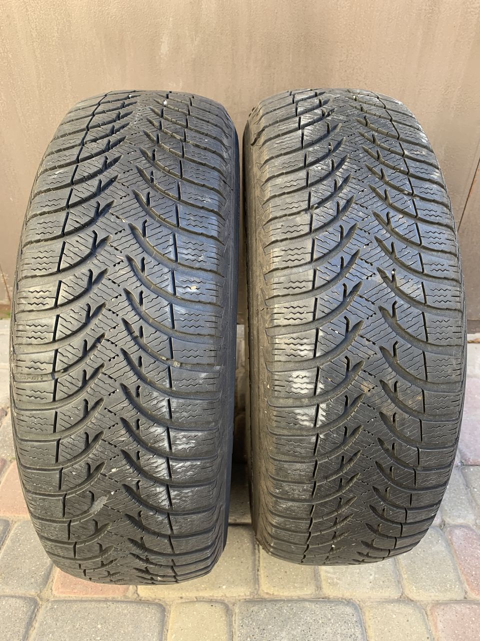 R15 195 / 65