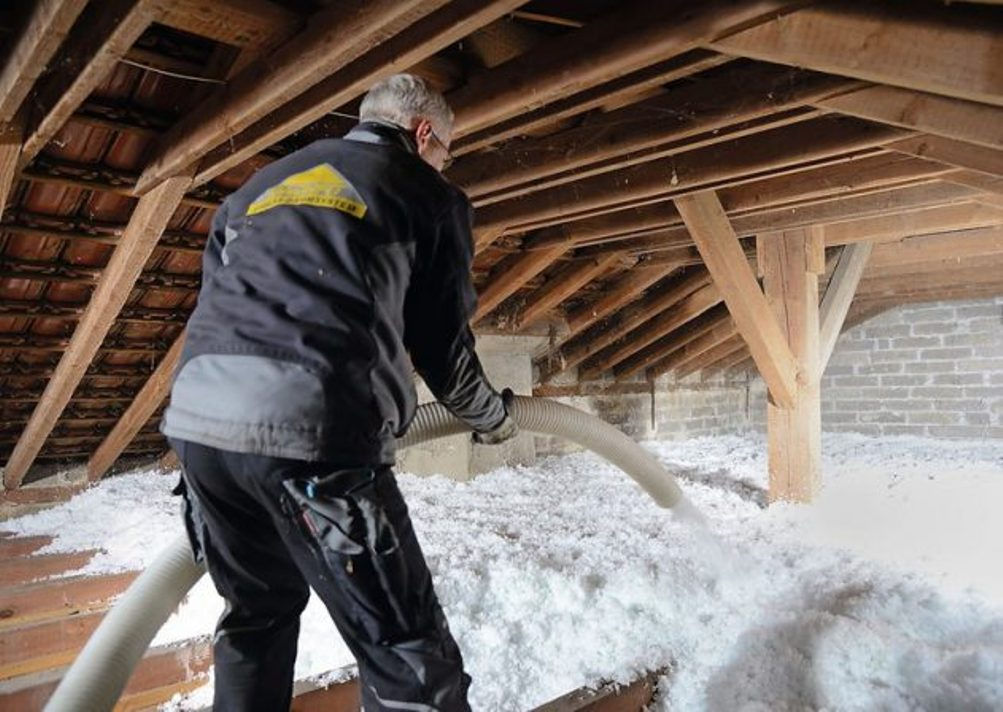 Izolant "Ecovata": montăm repede, ieftin si cu siguranță pe viață!