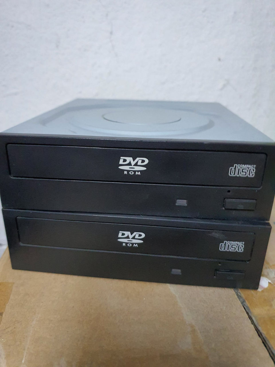 SATA DVD RW Optical Drive
