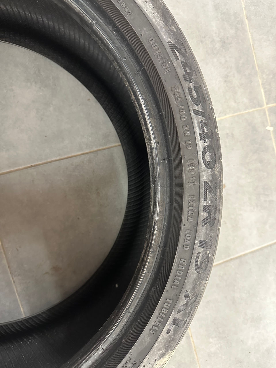 Continental 245/40R19