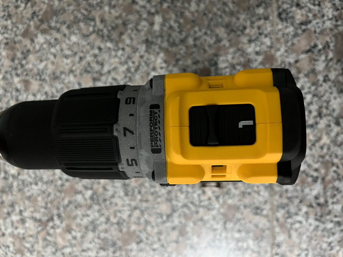 Dewalt DCD805 nou. Perform protect si functia anti rotation. Pus pe ...