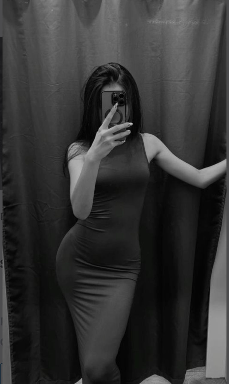 Fac cunostinta poza reala. Briuneata.