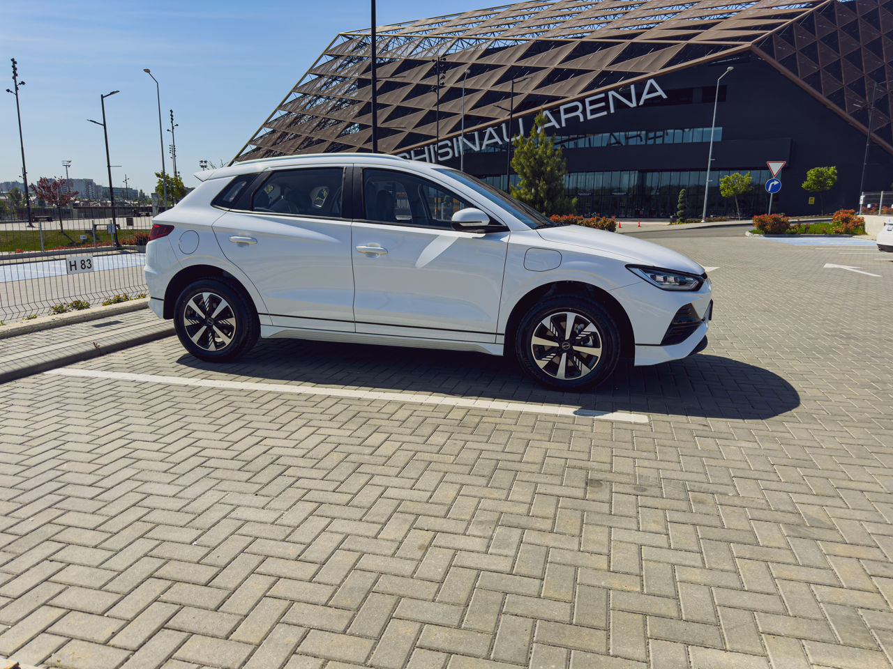 Byd E2 2023 г. с пробегом 2000 км, Электричество, 15500