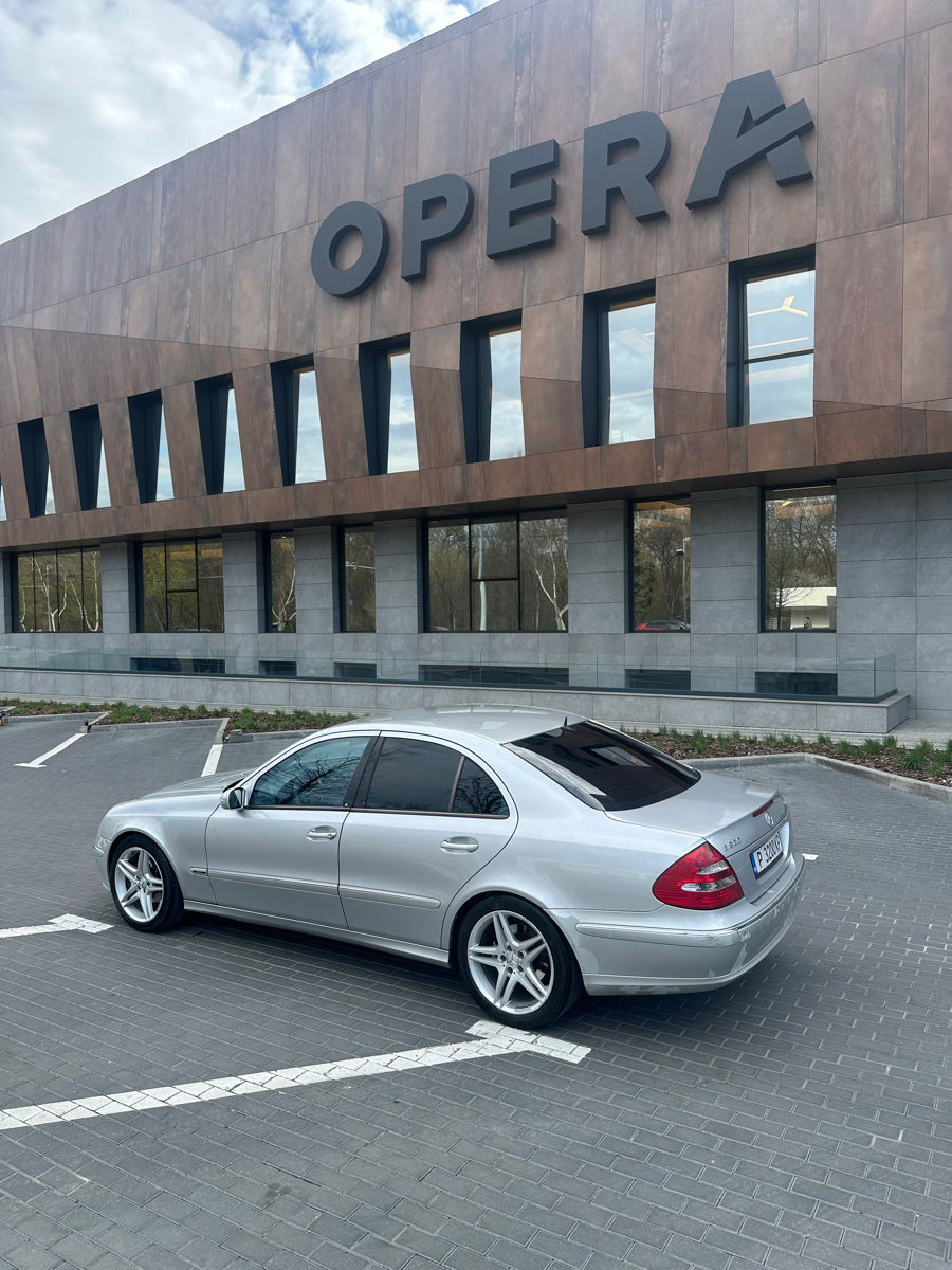 Mercedes E-Class