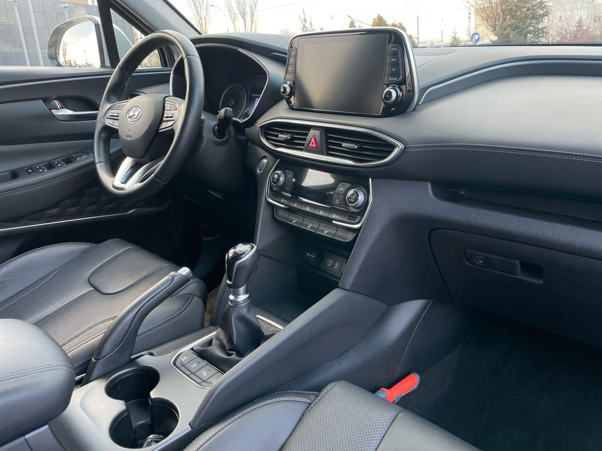 Hyundai Santa FE an. 2020 cu rulaj 91700 km, Diesel, 23999