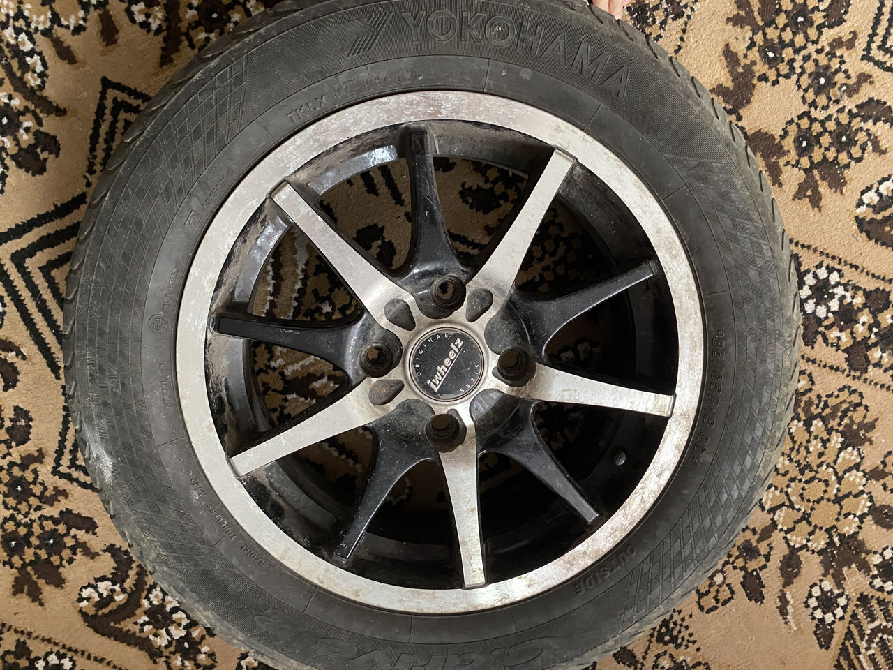 Vînd jante cu anvelope 250€