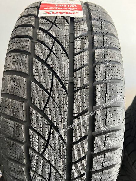 R18 235/55 RoadX RxFrost WU01