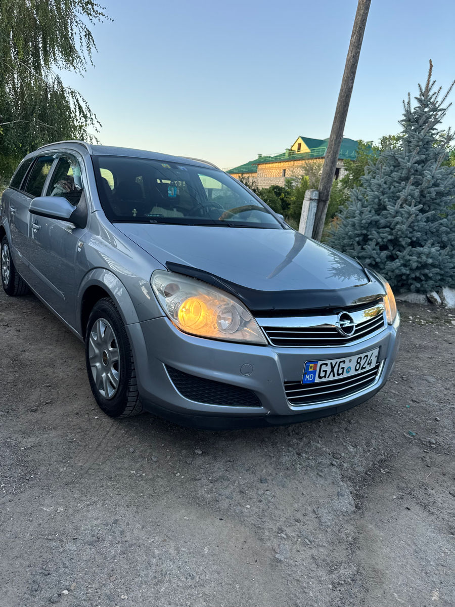 Opel Astra an. 2007 cu rulaj 221157 km, Diesel, 5000
