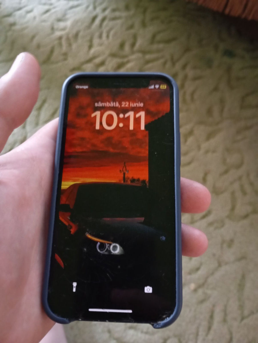 Iphone 12 mini 64gb 83% bateriestarea pe poze 2800 lei Bubuieci