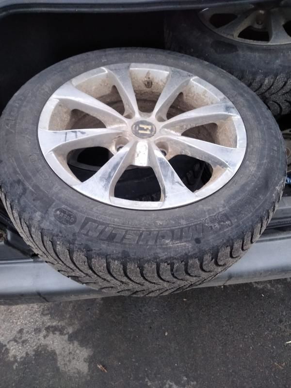 Vând Discuri Titan 4 buc R 15