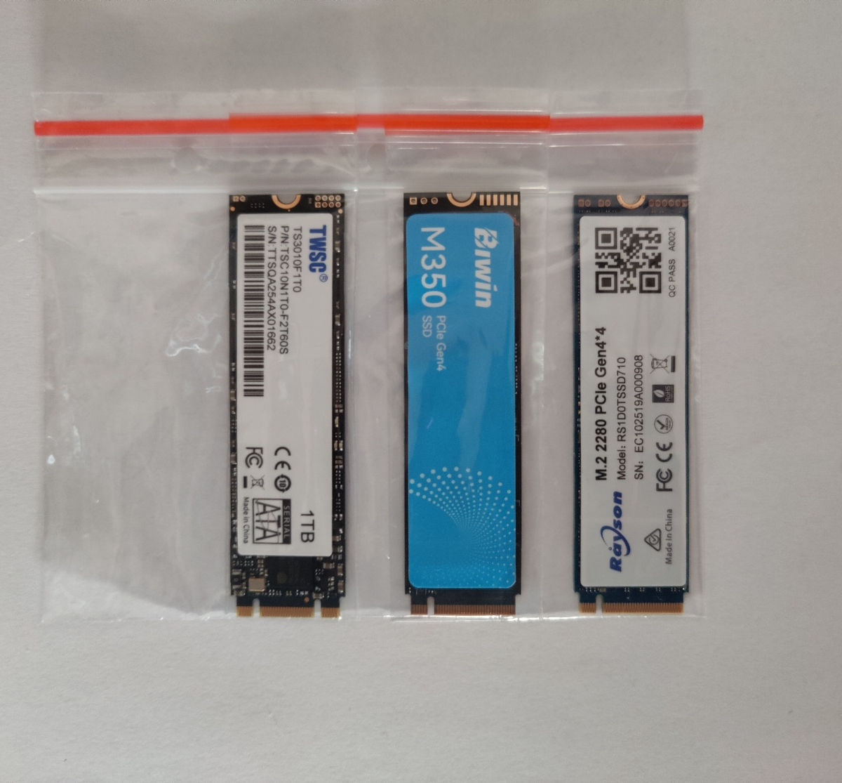 1TB SSD M.2 Sata III, Twsc Nou (Windows 11 Pro Licentiat din fabrica)