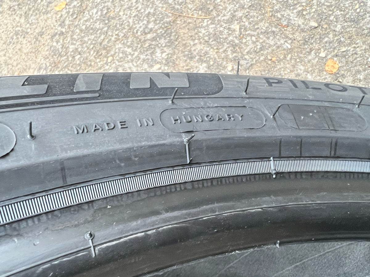 275/45 R21 / 315/40 R21 Michelin Pilot Alpin 5 Suv