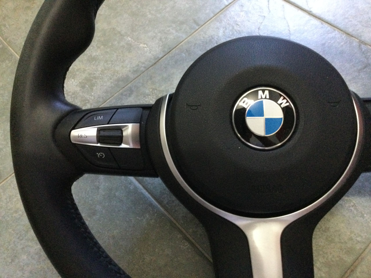 Volan BMW.