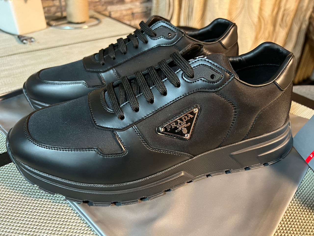 Prada Комбинированные кроссовки EU42 UK8