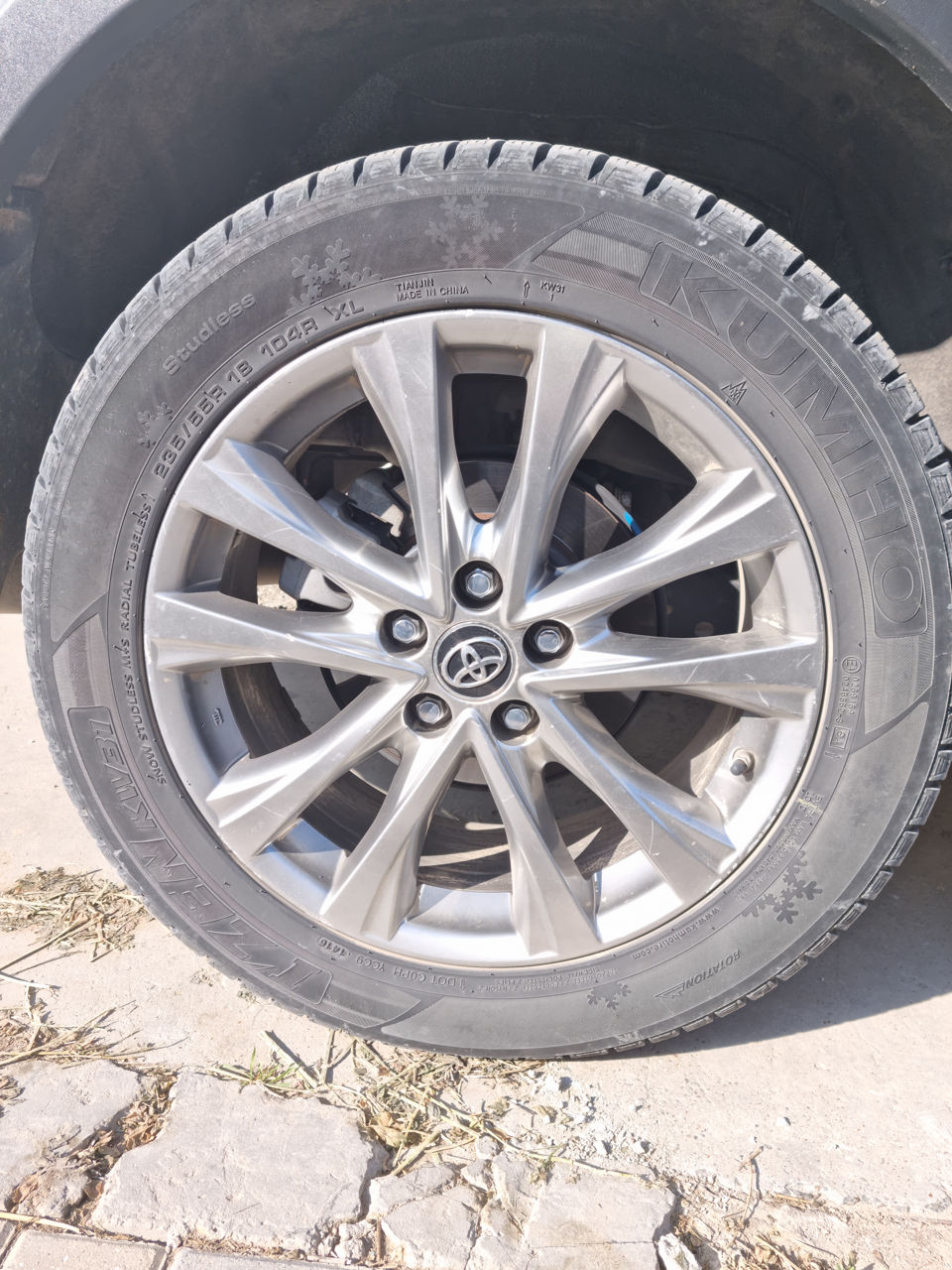 R18 Toyota 235/55 114,3