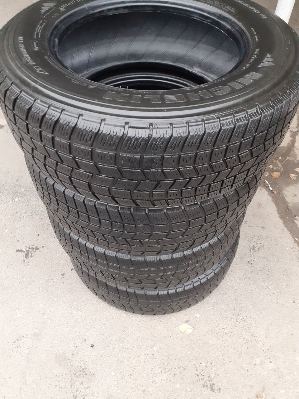 Зимняя резина 215-70-R-16 Michelin Alpin 4x4