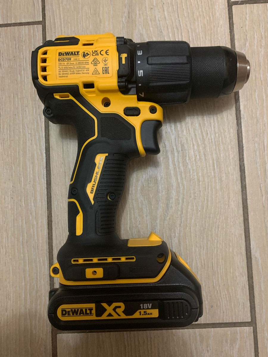 DeWALT DCD709