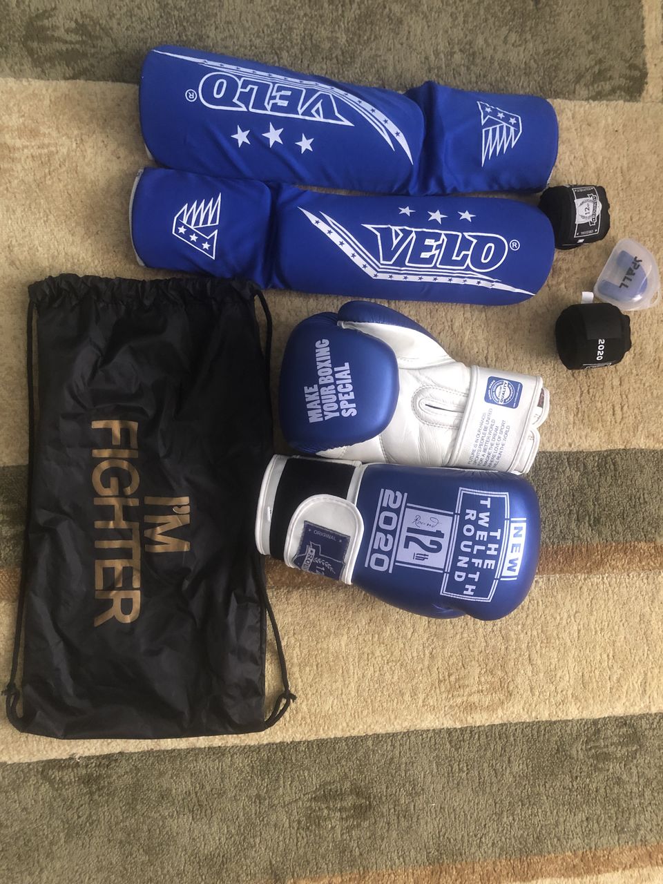 Vand echipament Kickboxing