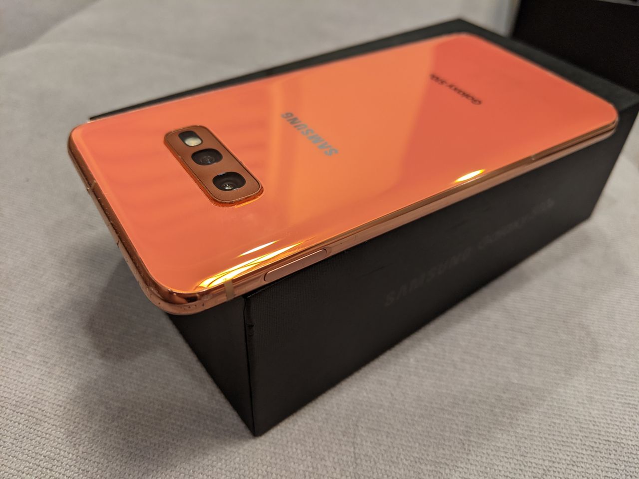 Samsung Galaxy S10E SM-G970U1 128GB Flamingo Pink