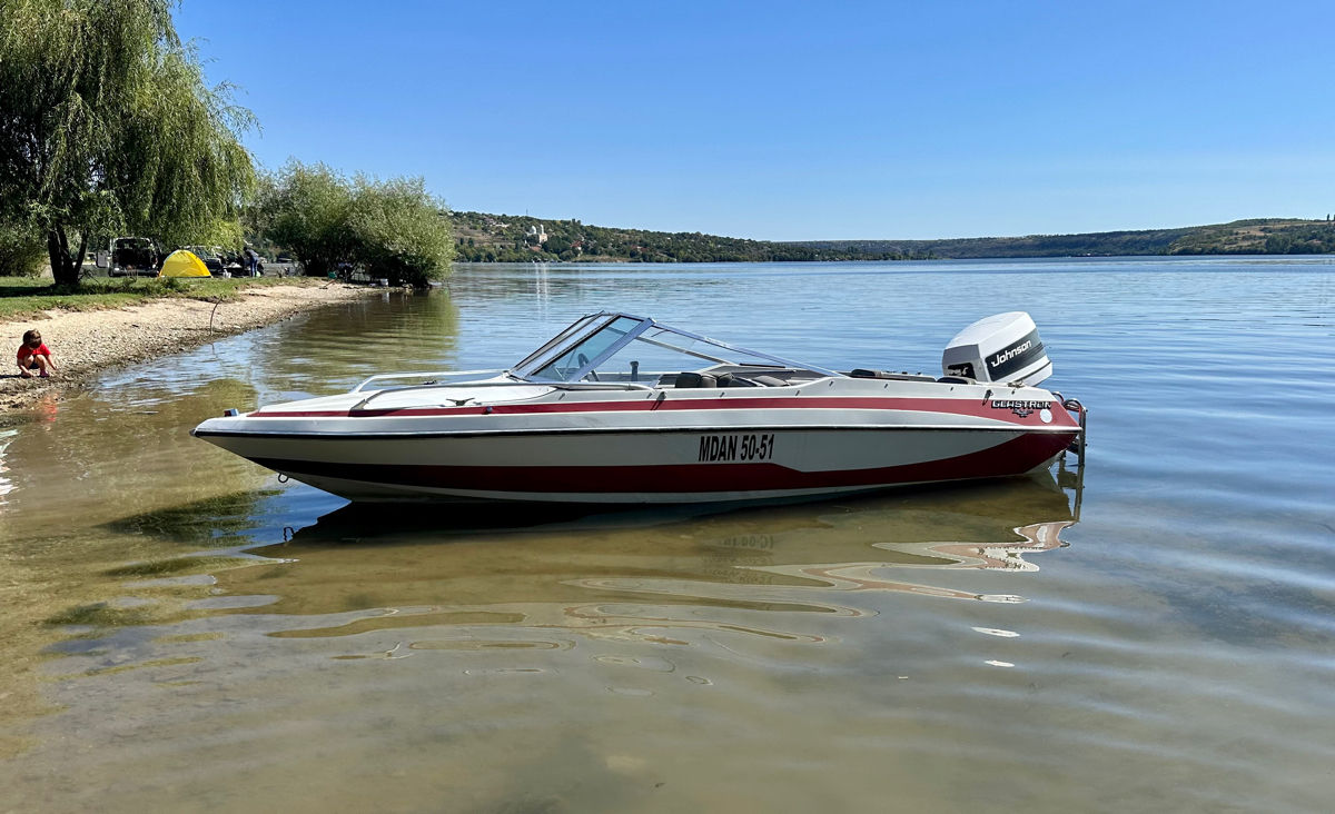 Glastron LaRaya / Johnson 120