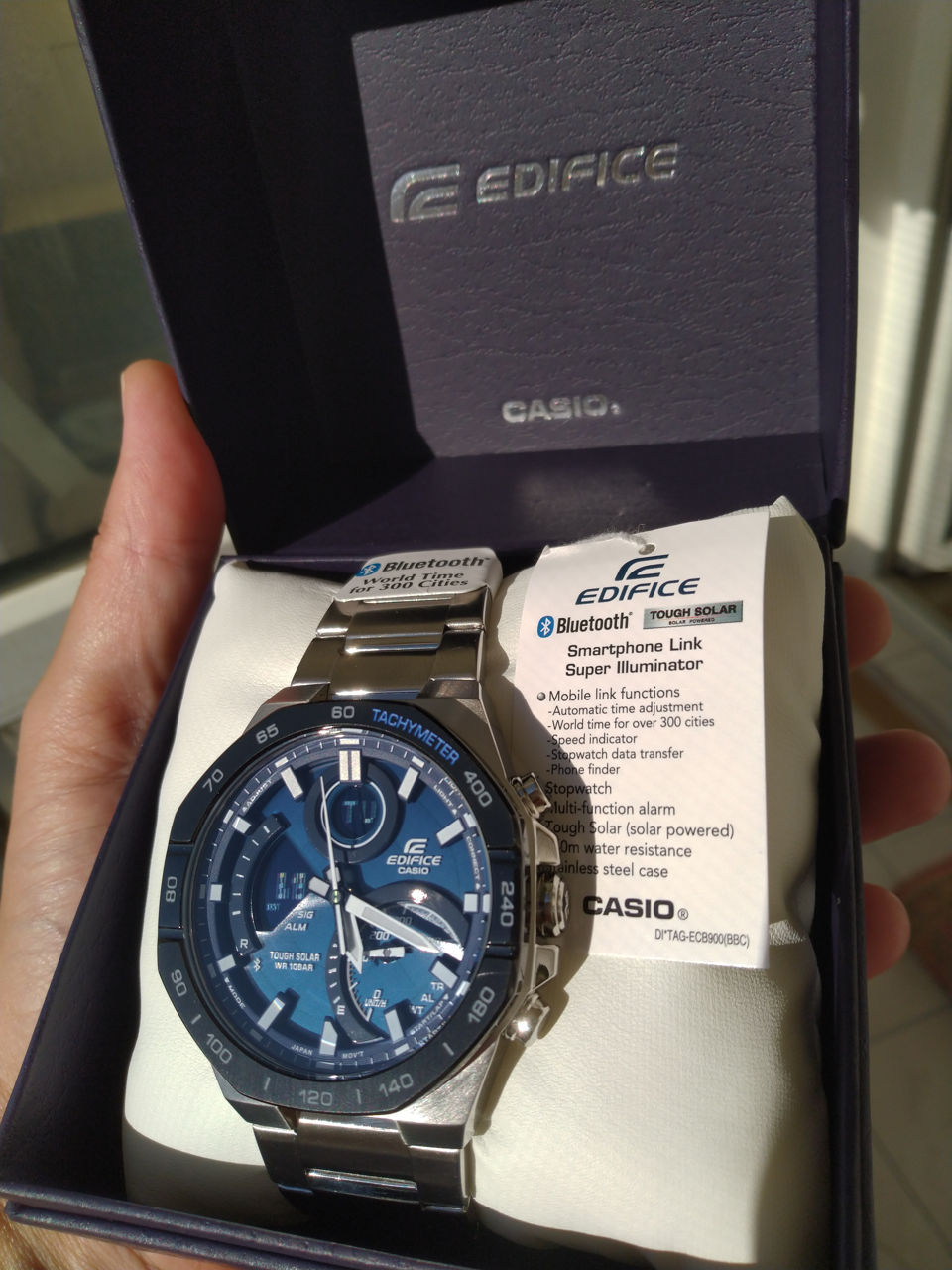 Casio Edifice ECB-950DB-2A. Original. Baterie solara. Conexiune Bluetooth. Nou. In cutie.