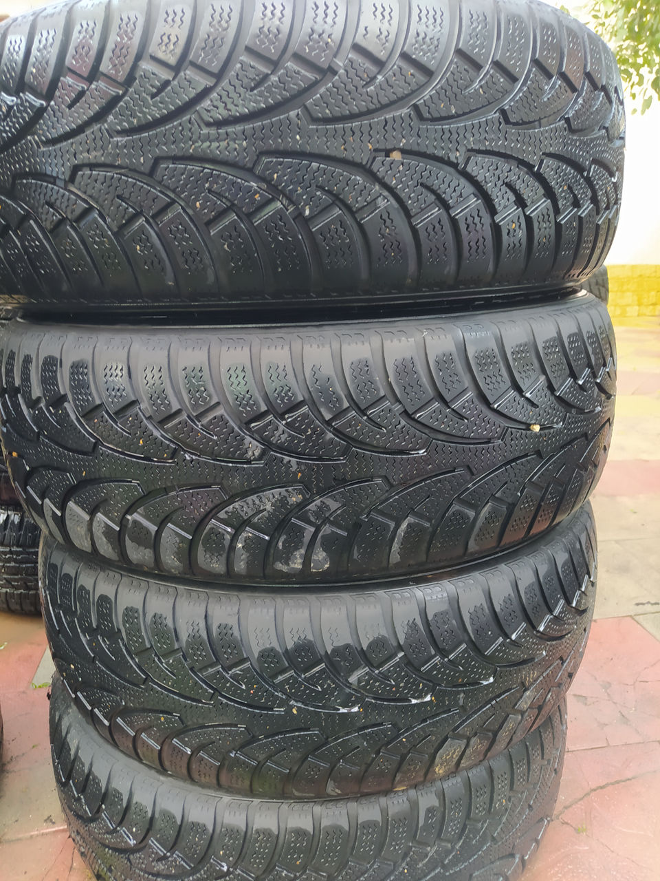 205/60 R16