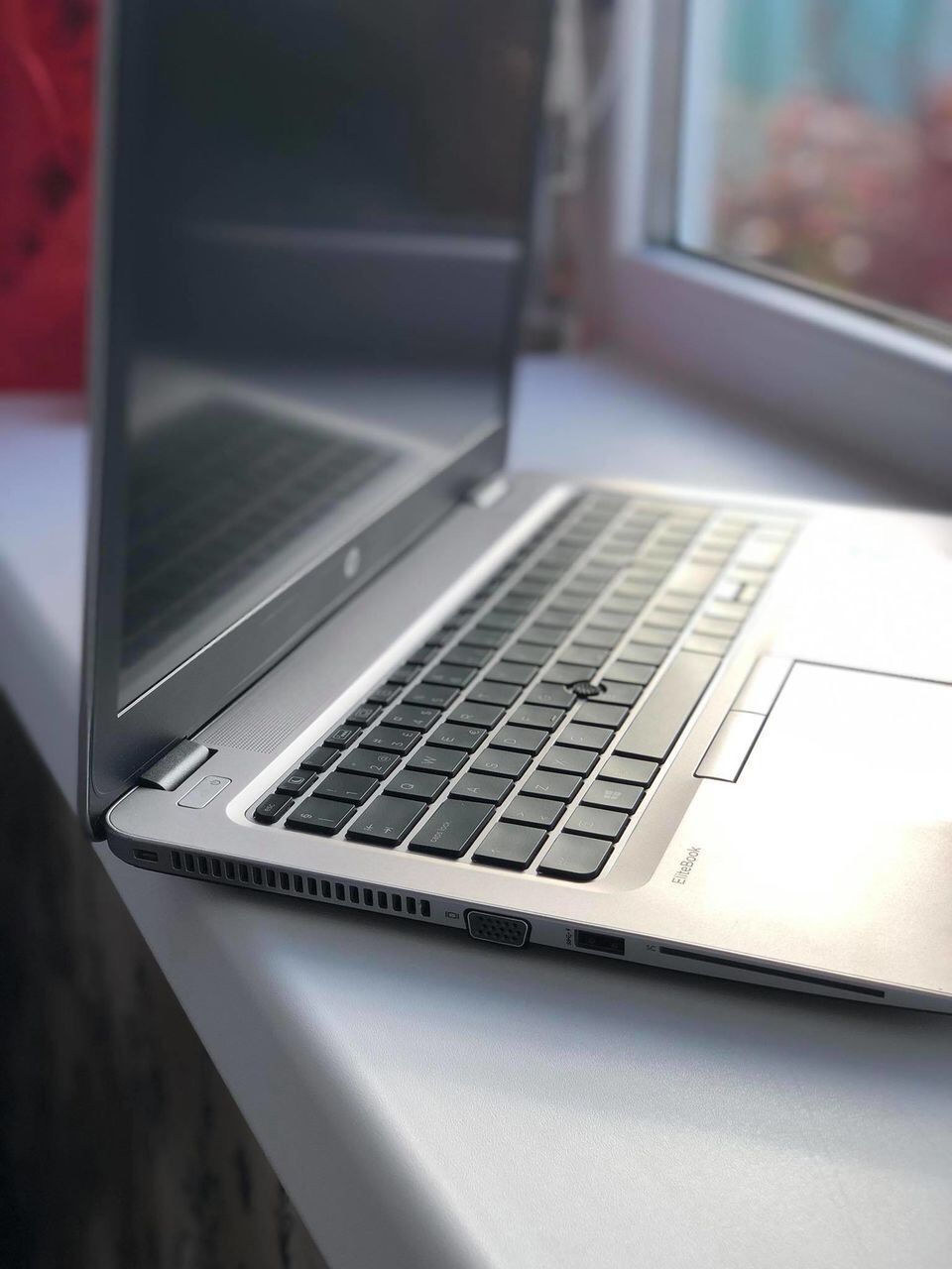 HP EliteBook 850 G3 FullHd i7-6600U 128 SSD M.2 DDR 4 8 GB