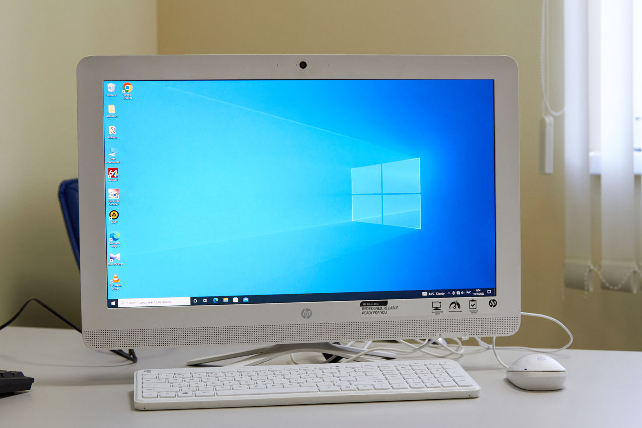 HP All in One 8245/ 21,5 Full HD/ Quad Core A6-7310/ 8gb RAM/ 1Tb HDD ...